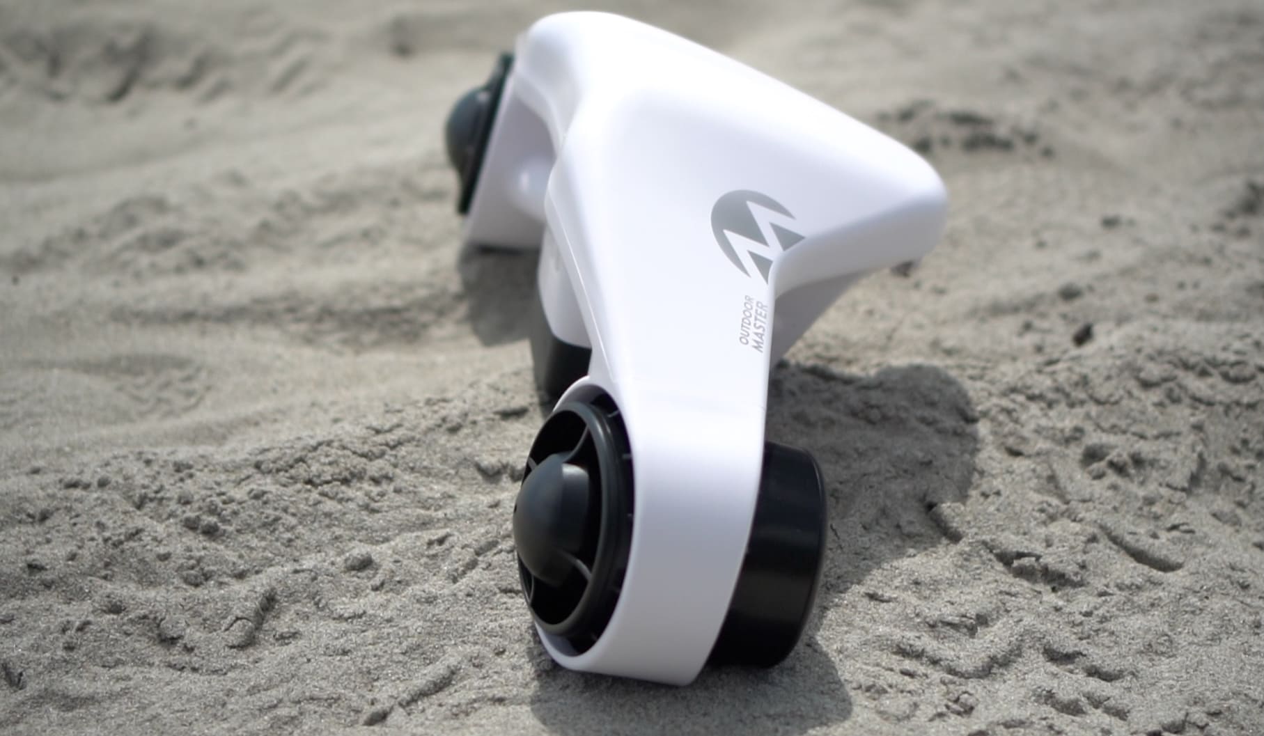 Sea Scooter review: An electric tug to dive around like a dolphin