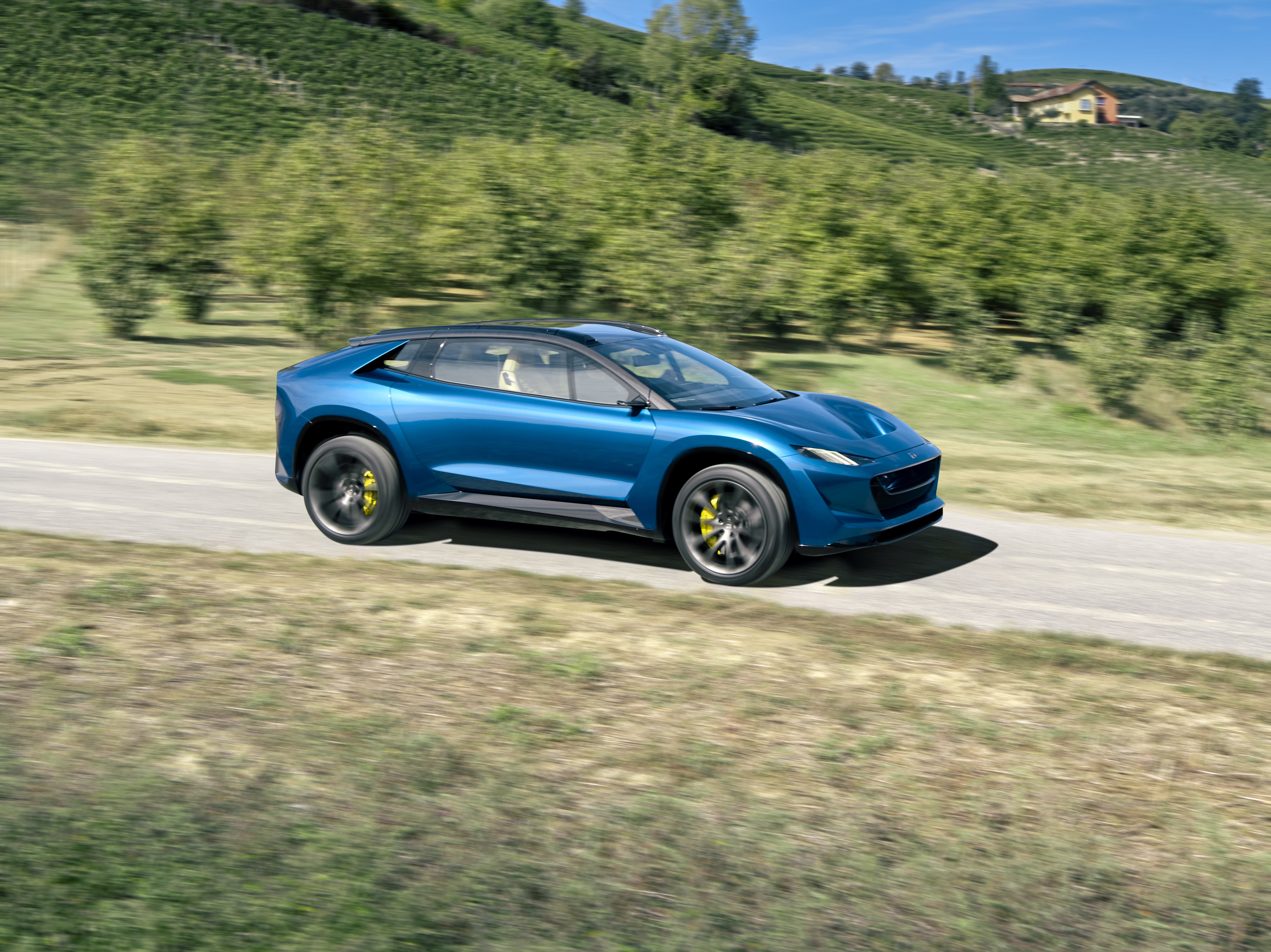 Drako Dragon: bold $290k electric SUV that accelerates in 1.9s | Electrek