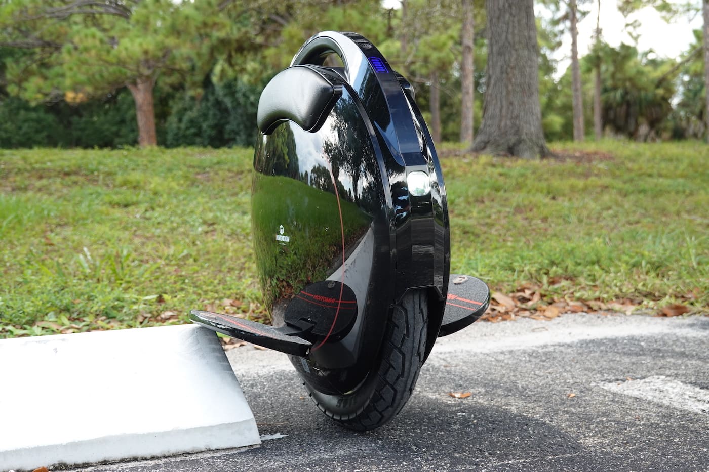 InMotion V5 review: I tested an electric unicycle — it was awesome!