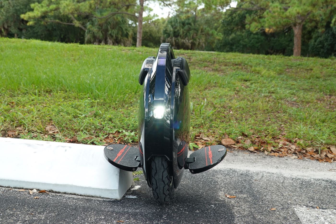 InMotion V5 review: I tested an electric unicycle — it was awesome!