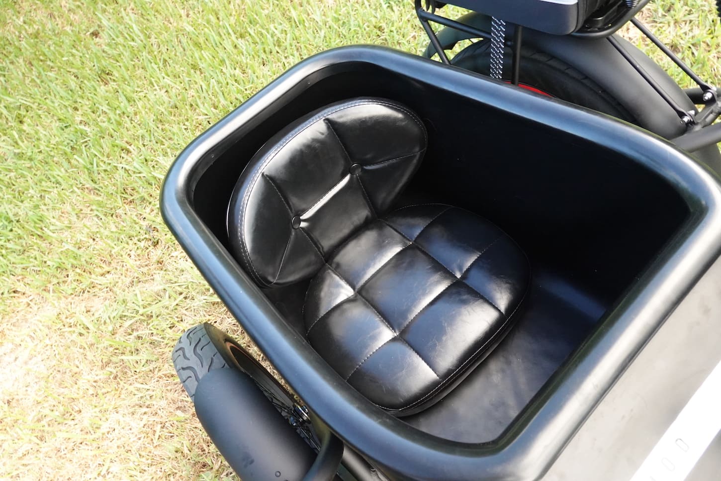 Coolest electric bike yet? Testing out the Mod Easy Sidecar e-bike