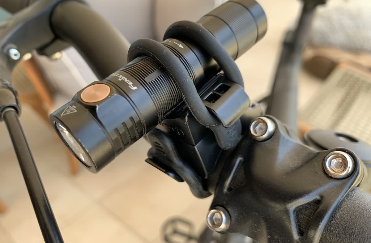 The best stocking stuffers for cyclists & e-bikers (from $9 to $299)