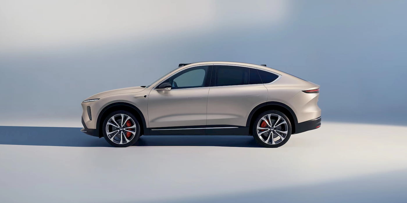 Nio unveils ES8 and EC7 flagship electric SUVs