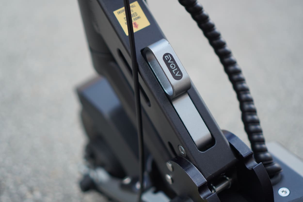 Evolv Terra electric scooter review: 31 MPH and full suspension!