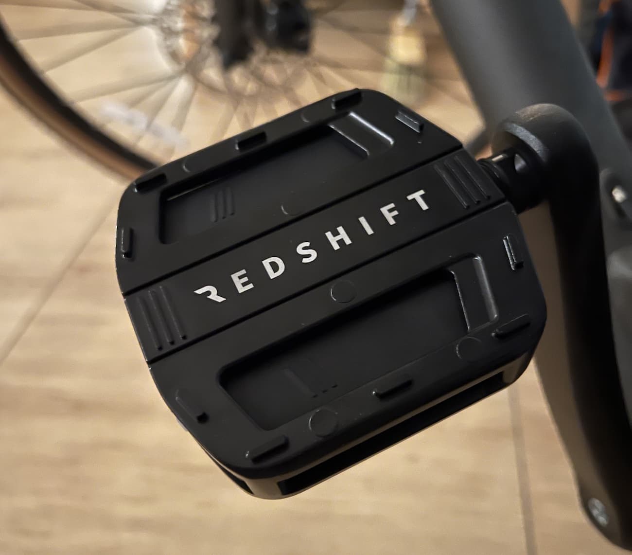 The best stocking stuffers for cyclists & e-bikers (from $9 to $299)