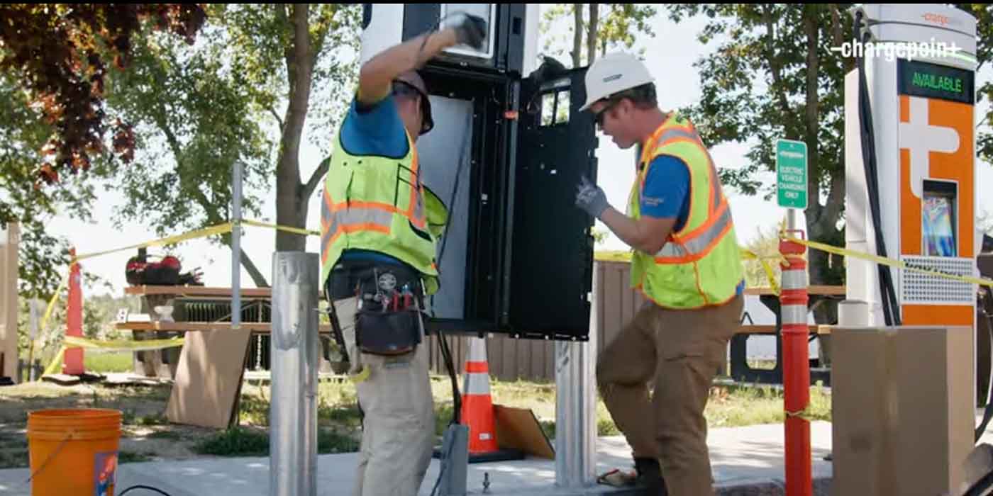 ChargePoint and Mercedes are developing EV fast charging hubs