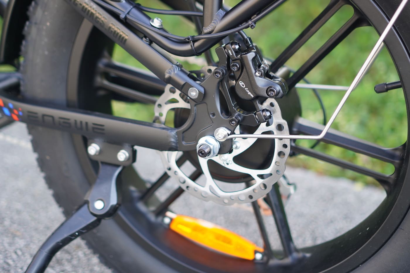 Engwe Engine Pro review: 1,000W full-suspension fat tire e-bike