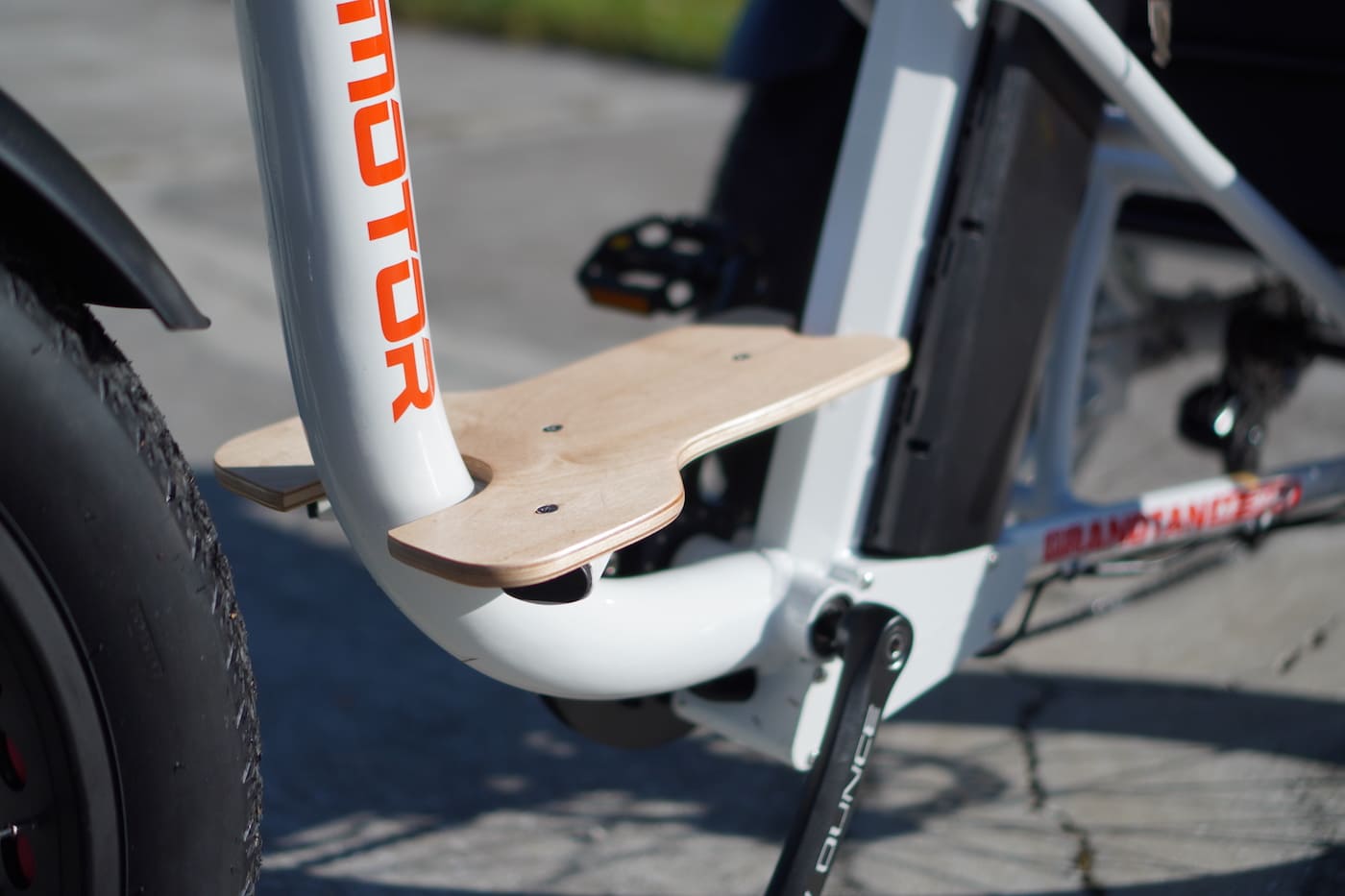 AddMotor M-340 review: A fat tire electric trike that can go off-road