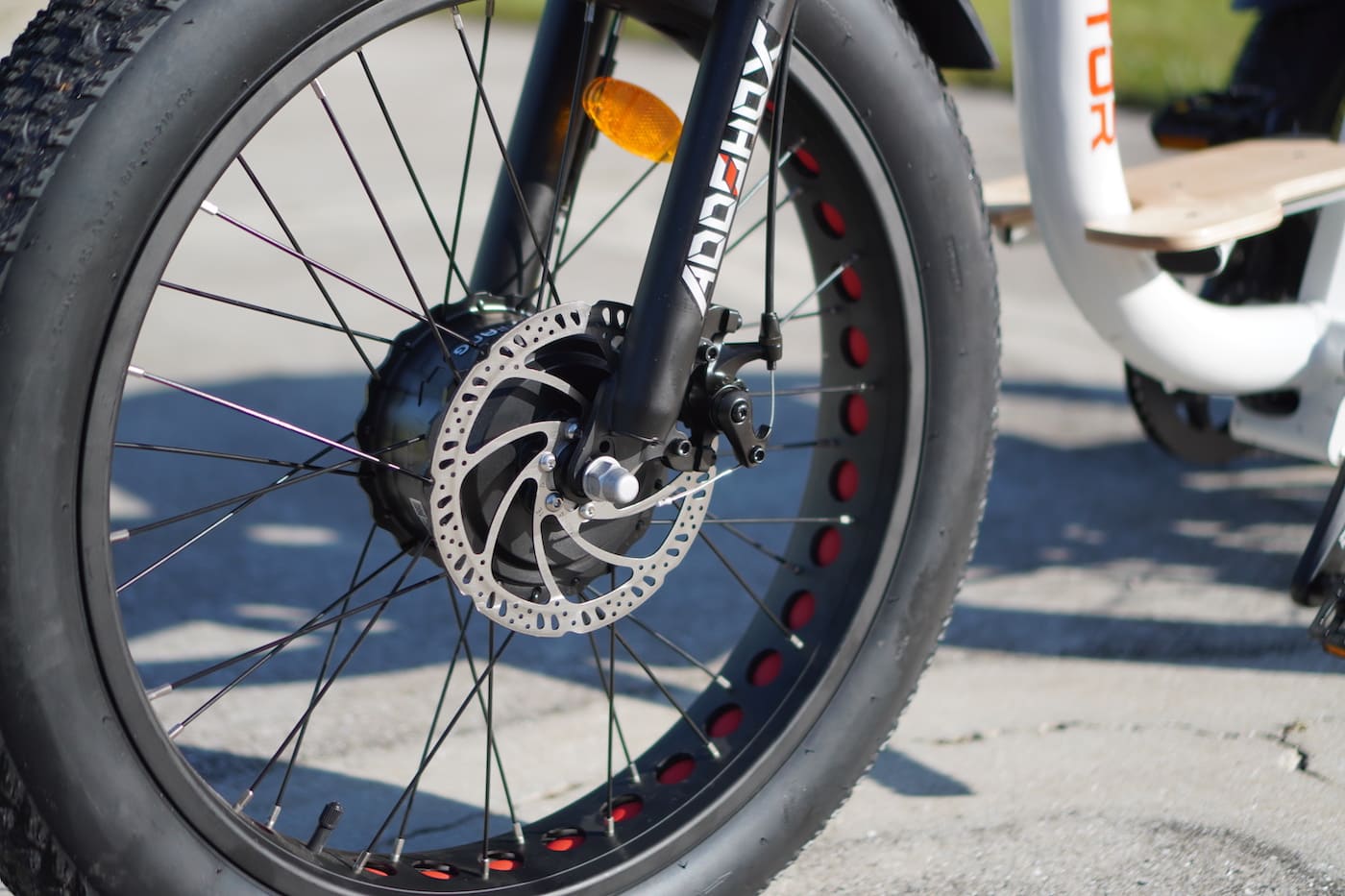 AddMotor M-340 review: A fat tire electric trike that can go off-road