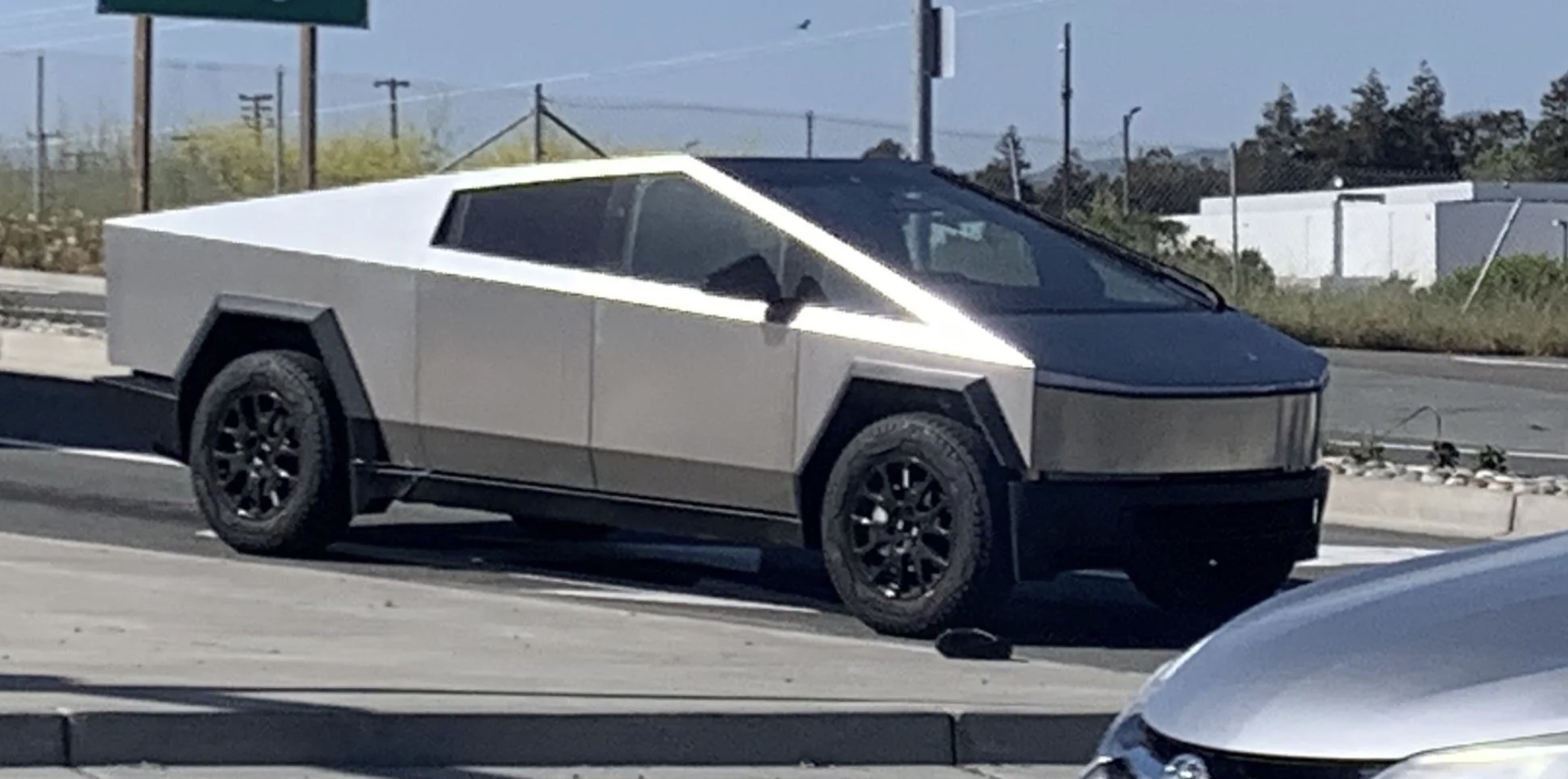 Tesla Cybertruck sighting brings doubt about design – what do you think ...