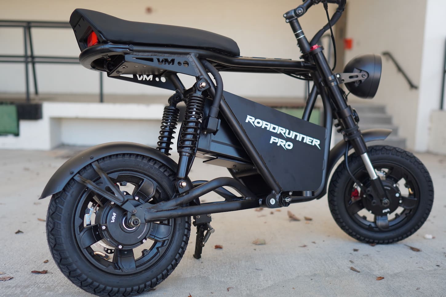 RoadRunner Pro review: A 50 MPH electric scooter put to the test!