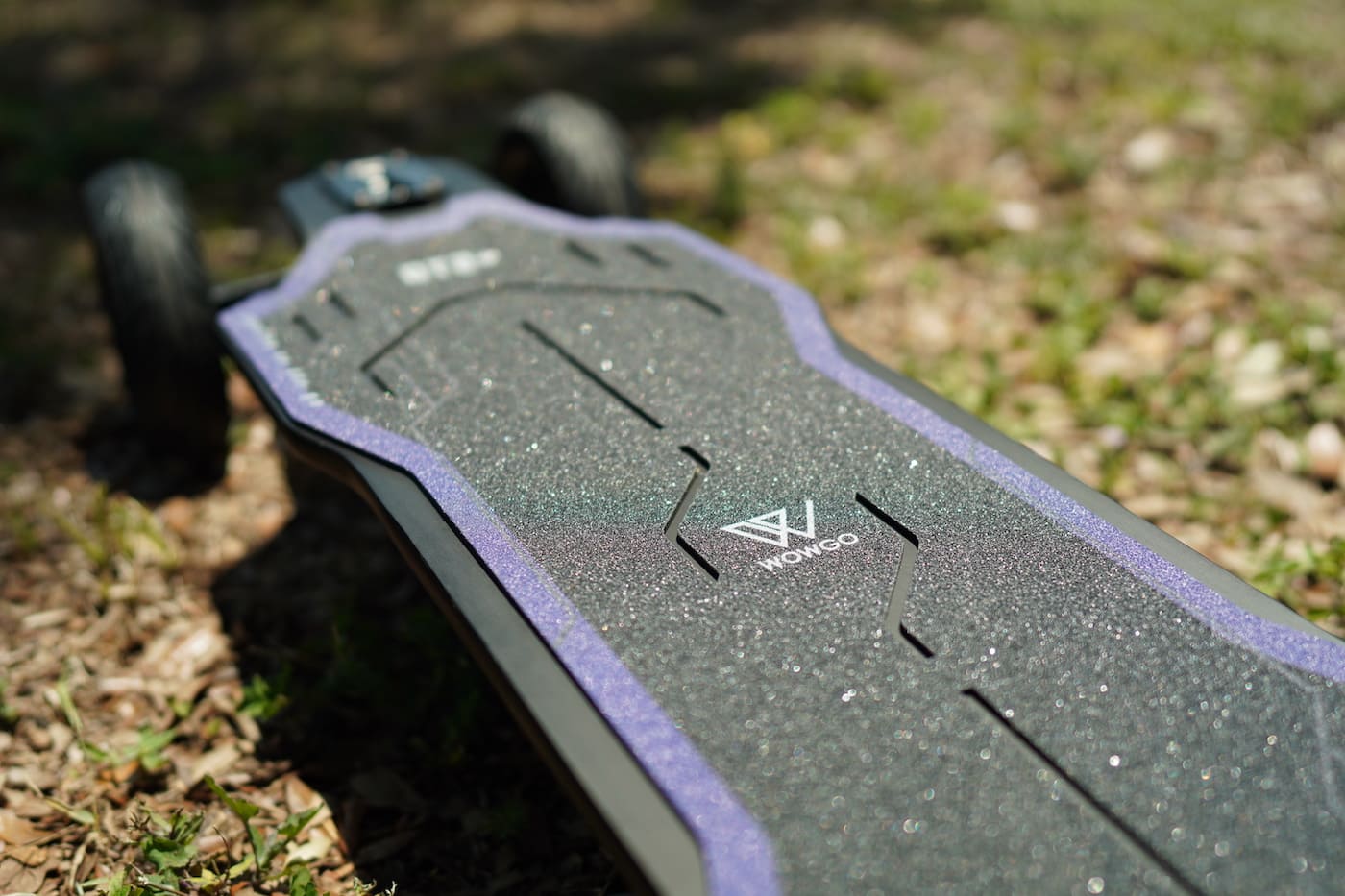 WowGo AT2 Plus review: A low-cost all-terrain electric skateboard!