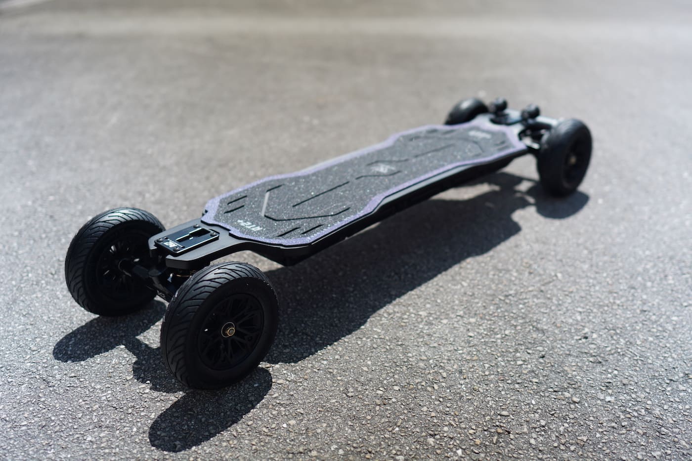 WowGo AT2 Plus review: A low-cost all-terrain electric skateboard!