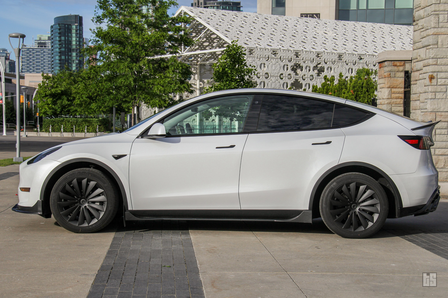 Wheel covers that will completely transform your Tesla Model Y and 3 ...