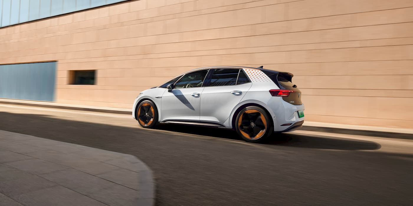 VW ID.3 racks up over 10,000 orders following price cut in China