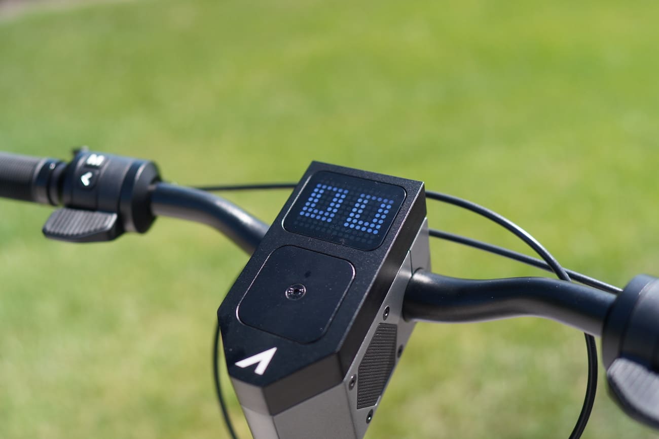 Apollo Pro electric scooter review: 45 mph worth of high tech riding!