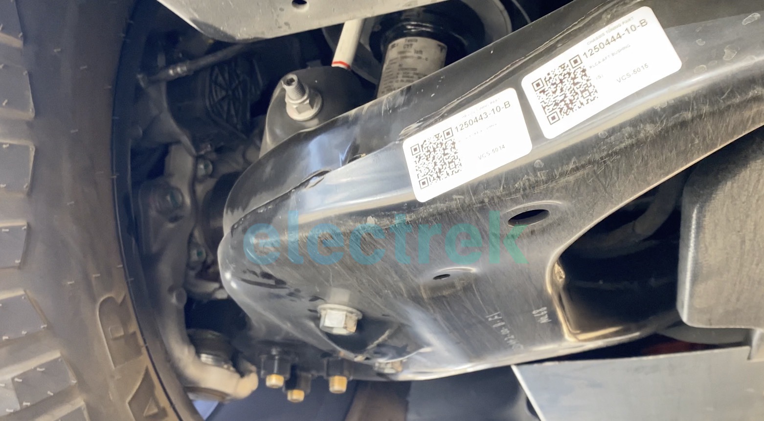 First look at Tesla Cybertruck's suspension | Electrek