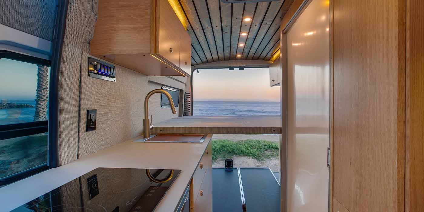Maxwell Vehicles, Rossmönster launch new solar electric camper