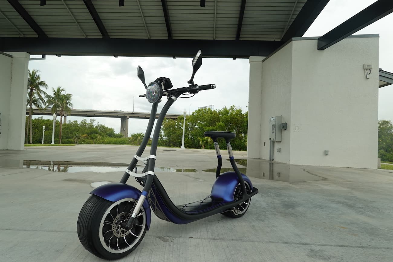 Scooterson is the weirdest AND coolest electric scooter I've tested