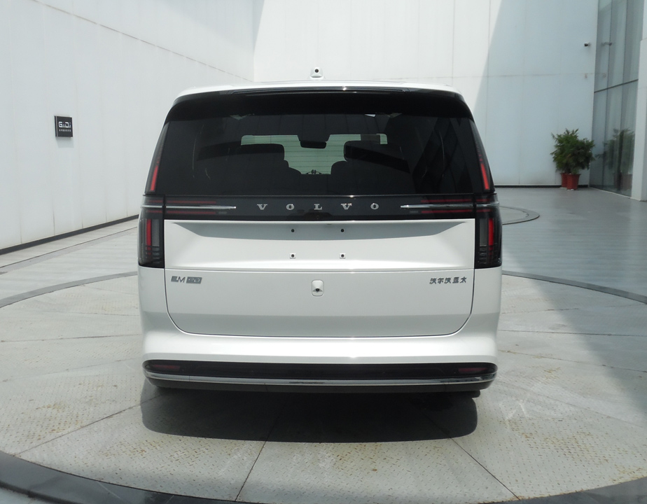 Volvo EM90 images leaked, revealing brand's first electric minivan