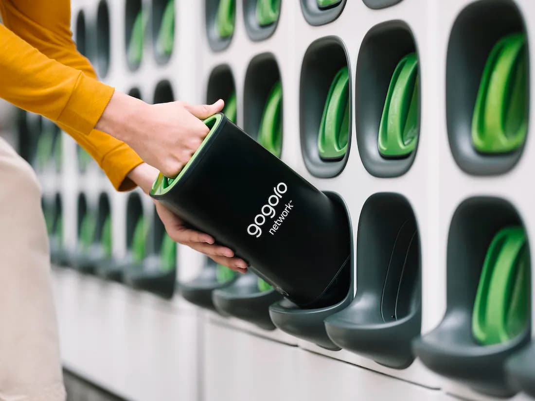 New affordable Gogoro JEGO electric scooters begins deliveries