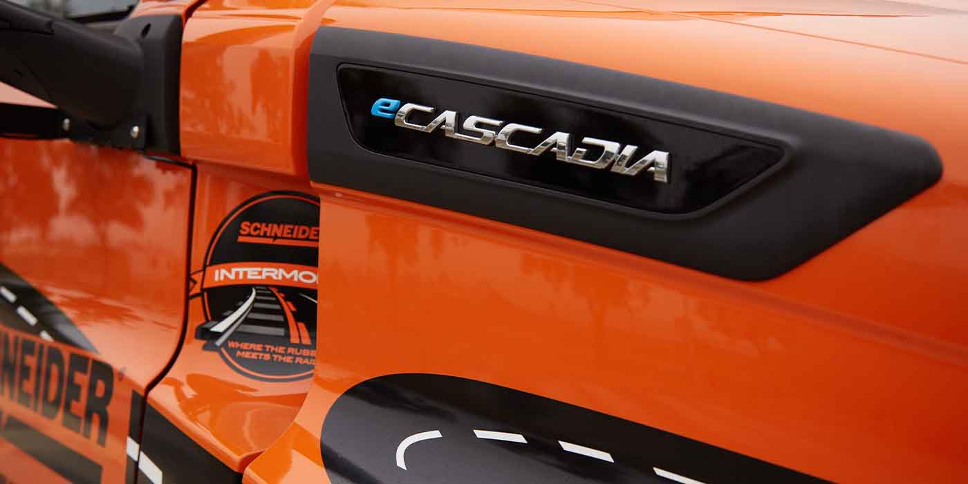 Schneider hits 1M miles in Freightliner eCascadia electric trucks