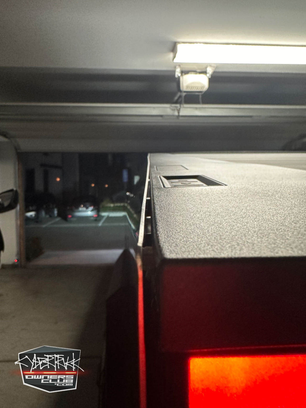 Tesla Cybertruck gets delivered with ridiculous body defects | Electrek