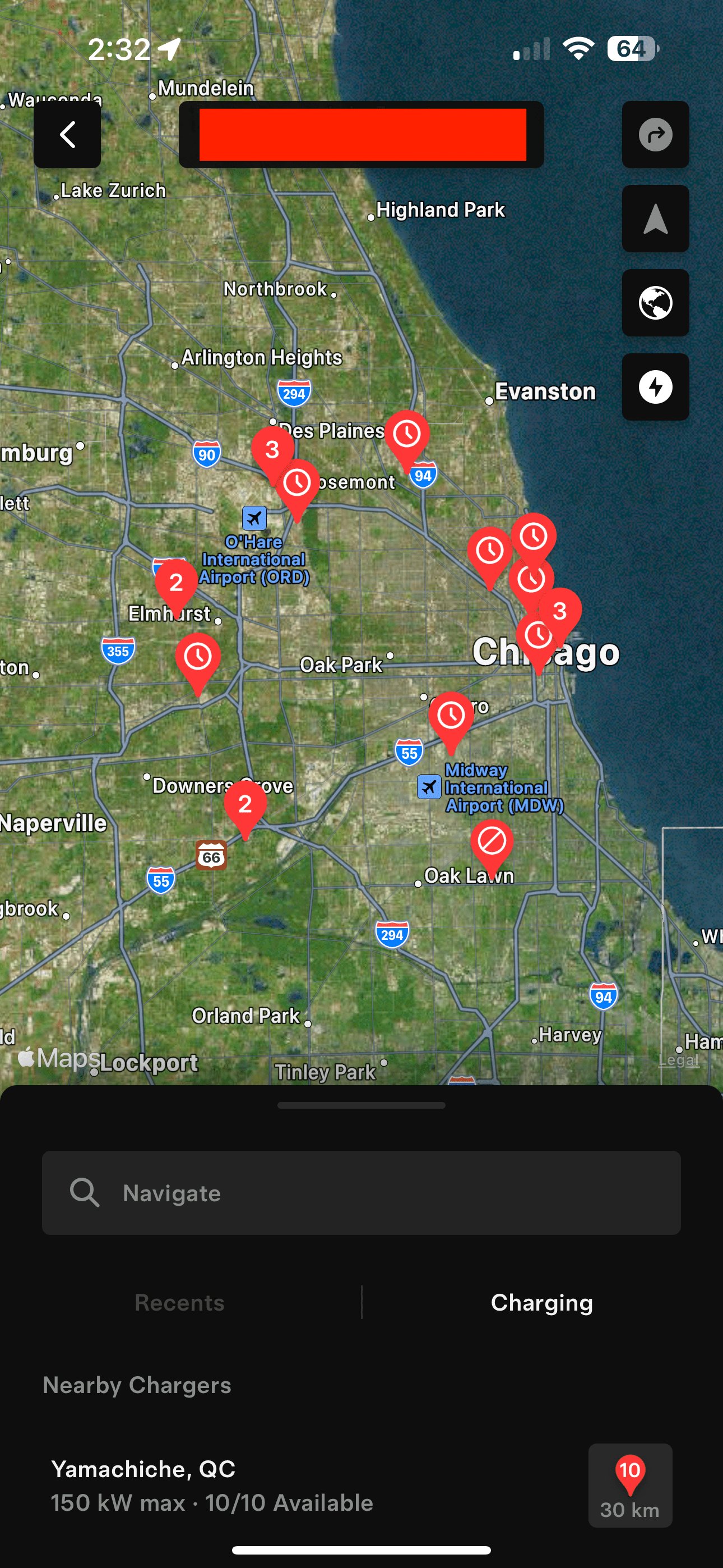 In der bitteren Kälte stapeln sich tote Tesla-Autos an einem ...