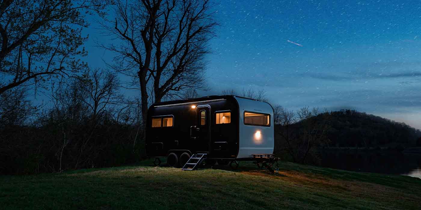 Coast begins deliveries of its Model 1 solar electric trailer