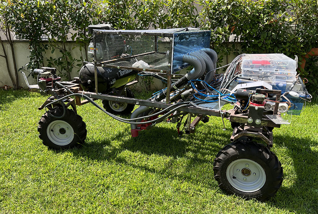 Cotton-picking electric robot could boost farm output by up to 20%