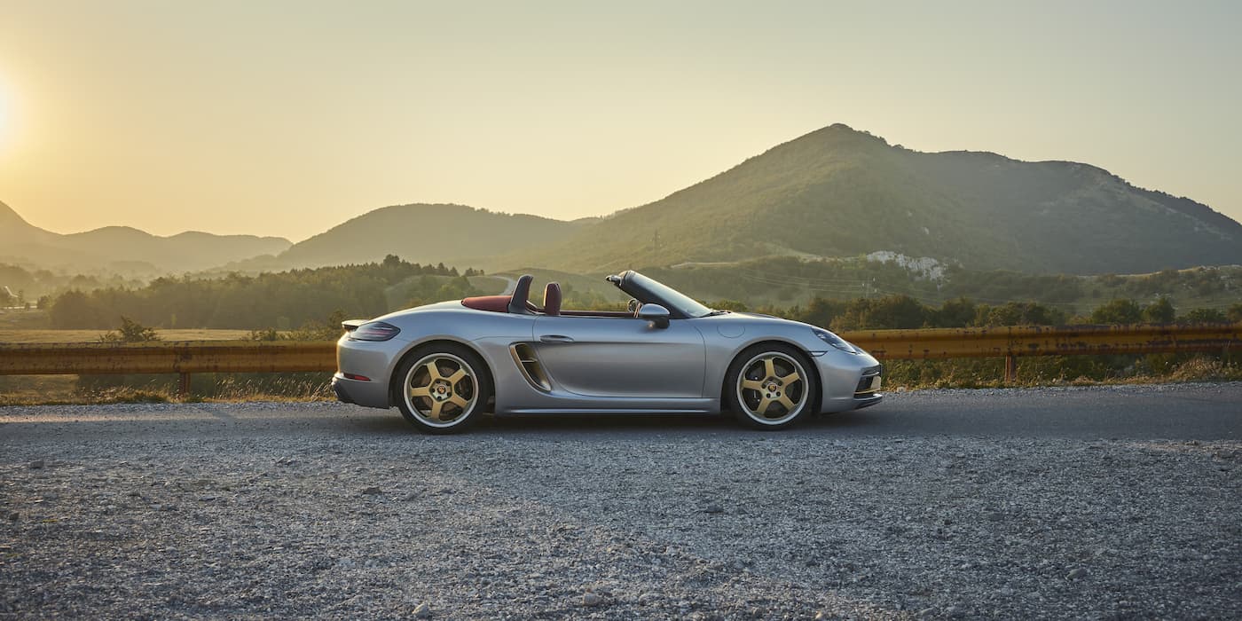 Porsche 718 Boxster and Cayman EVs will be late, and here’s why | Electrek