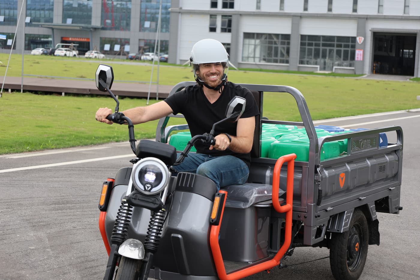 I went to China and test rode Yadea's coolest e-bikes and scooters!