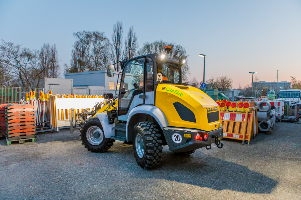 Kramer shows off electric wheel loader and telehandler at Intermat