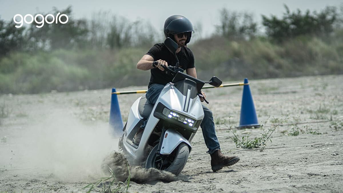 Gogoro Pulse first ride: Testing the most high-tech performance ...