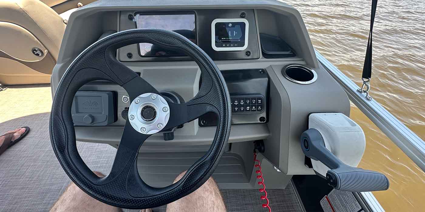 First ride with Mercury Marine's electric Avator motors [Video]
