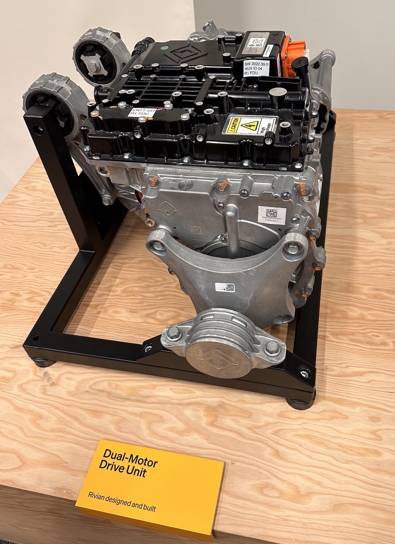 Rivian unveils next-gen R1 EVs to cut cost without affecting driver ...