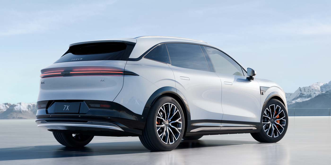 ZEEKR's 7X images and specs show a more classic SUV style
