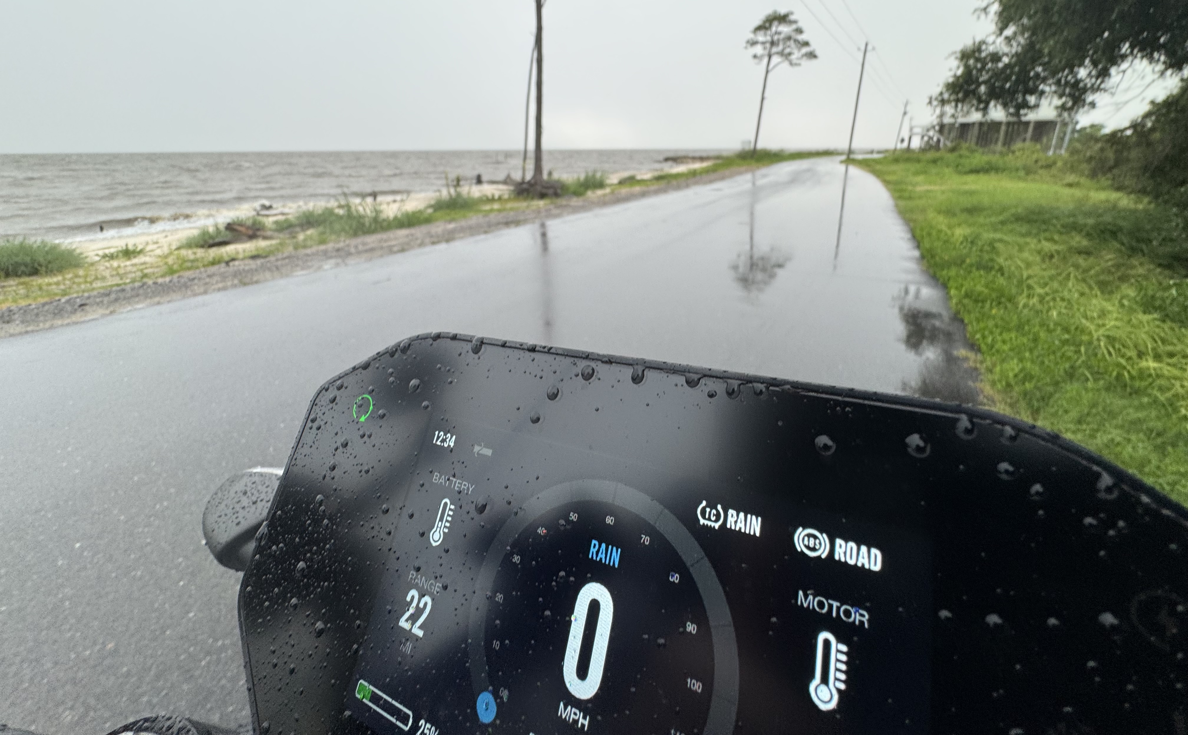 2024 Zero S test ride: A fun and sporty on-ramp to electric motorcycle ...