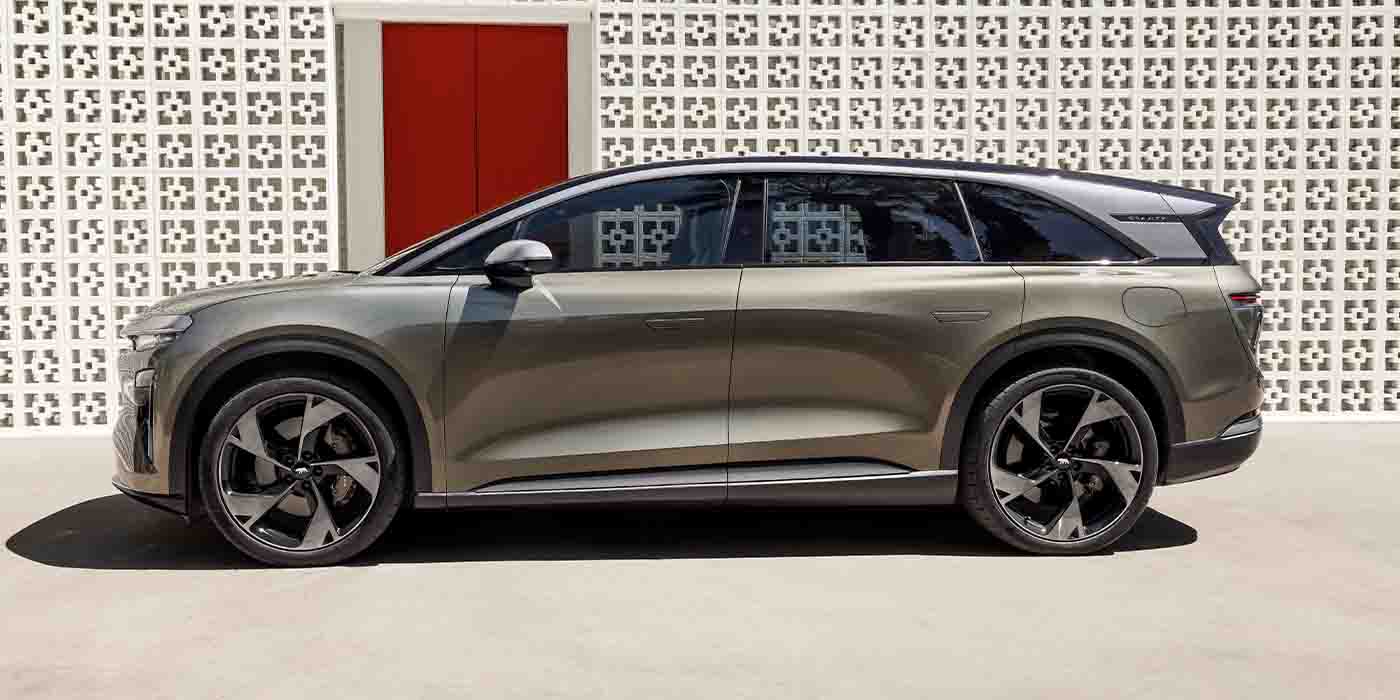 Lucid Gravity can charge extremely fast at Tesla Superchargers