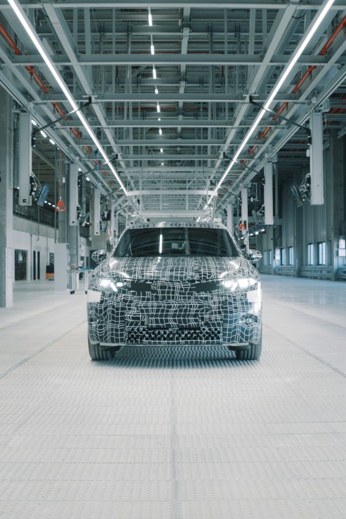 BMW's first Neue Klasse EV just rolled off the assembly line ...