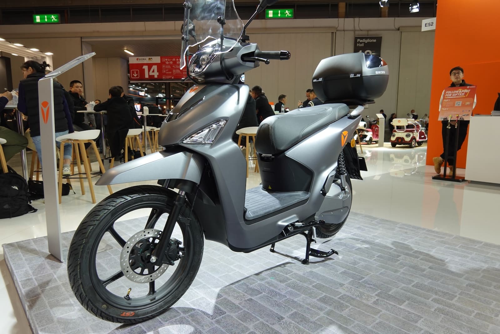 Yadea showcases its wide range of e-motorcycles and scooters