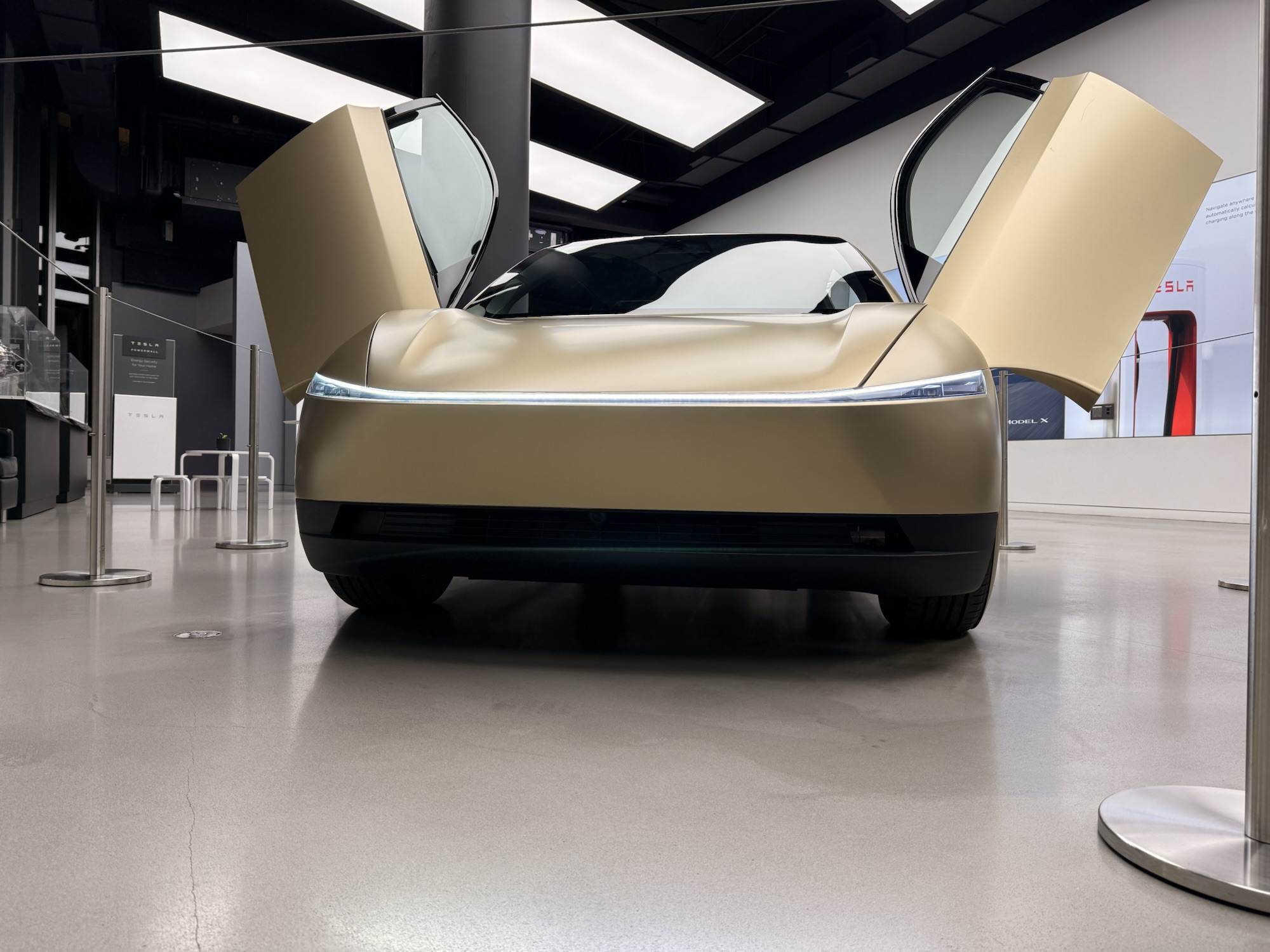 Tesla Cybercab is on display in NYC, here are some closeup photos ...