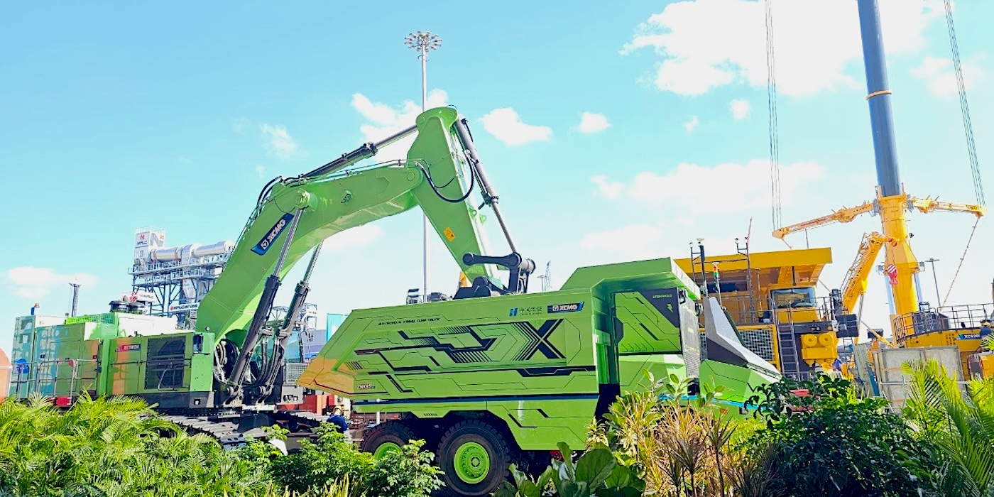 XCMG shows heavy equipment with BYD battery swap tech