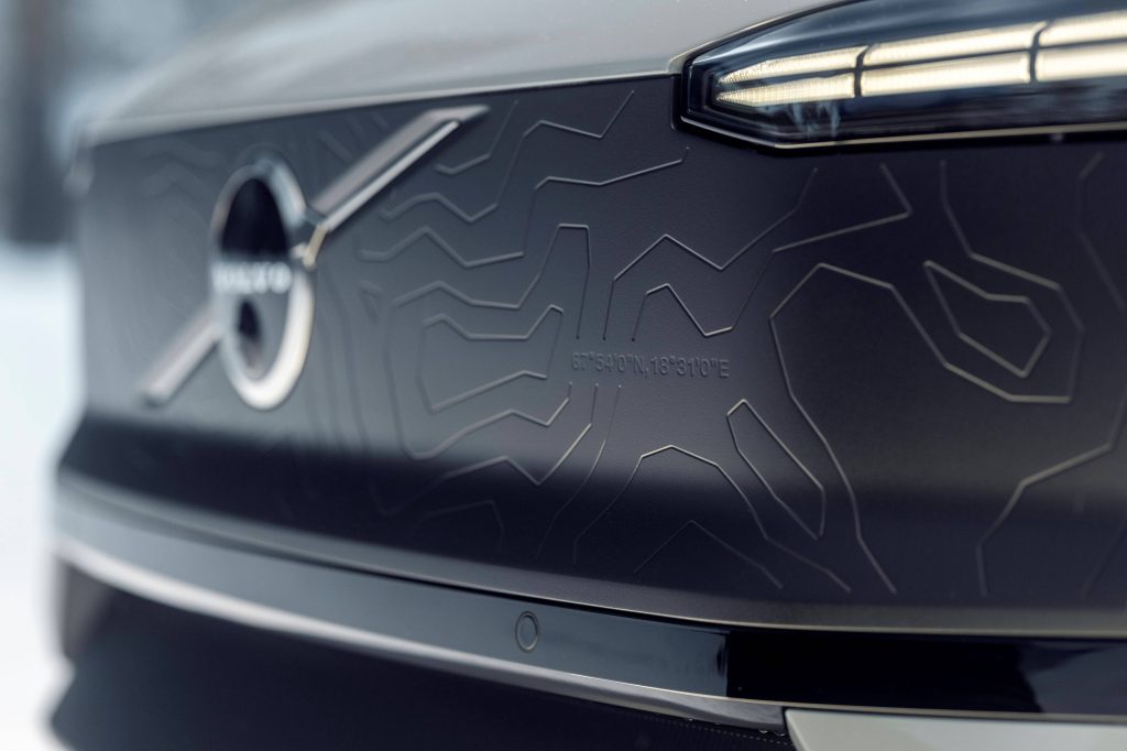 Volvo EX30 goes Cross Country: An urban EV with an off-road twist