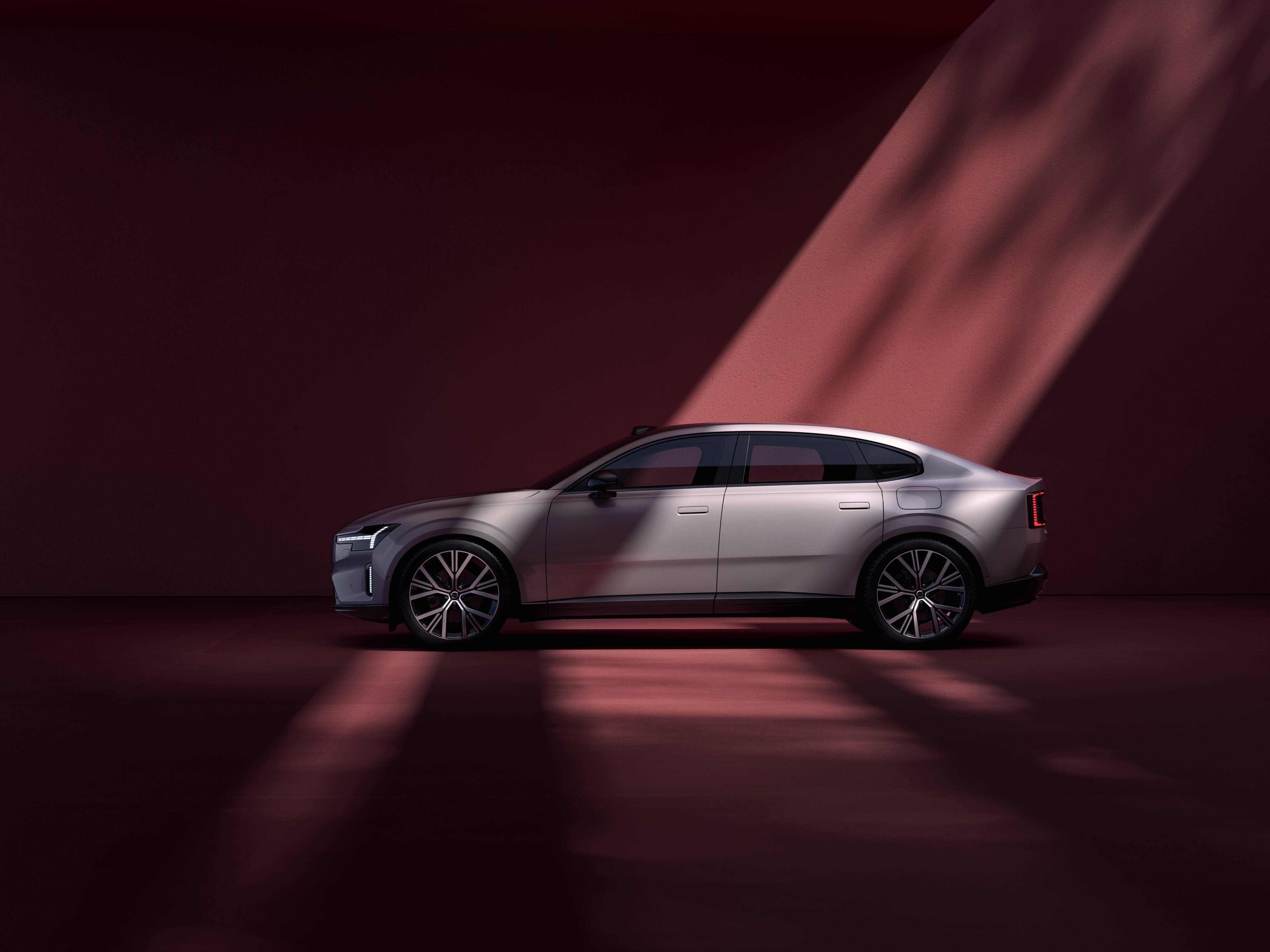 Volvo ES90 revealed: 800V beauty is midway between SUV, sedan and ...
