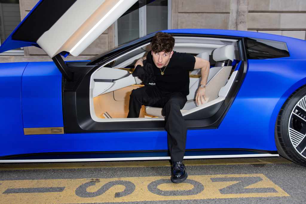 Jaguar's controversial EV looks fake in its first public debut [Video]