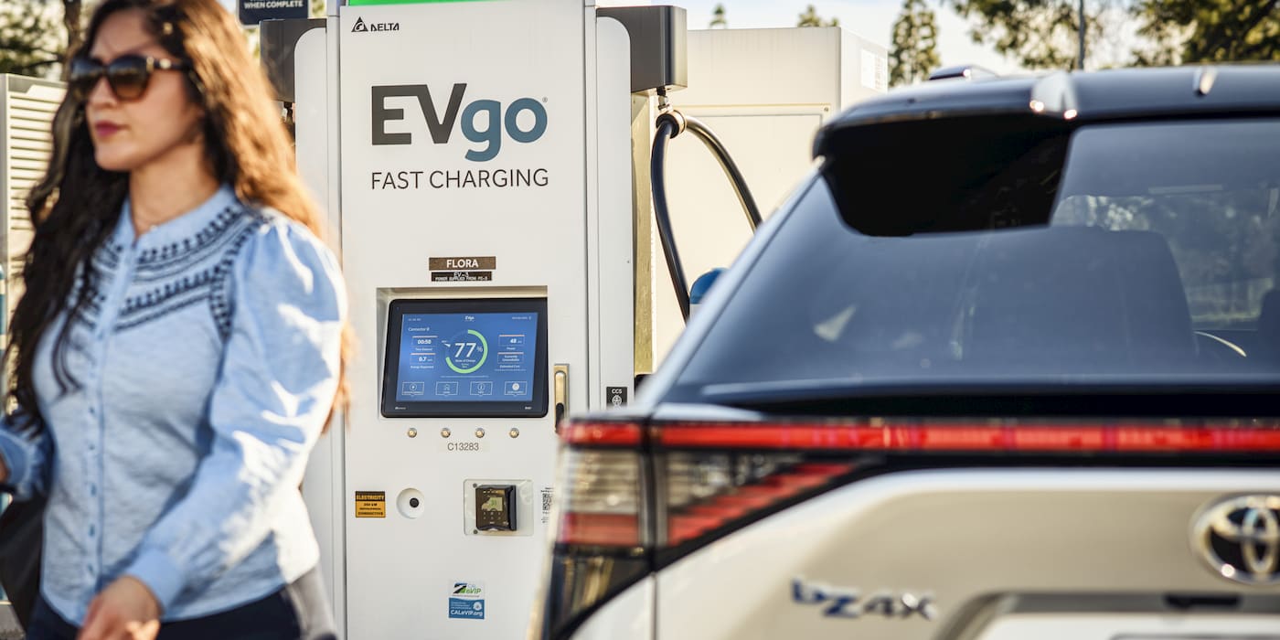 Toyota just opened its first 350kW EV fast charger with EVgo