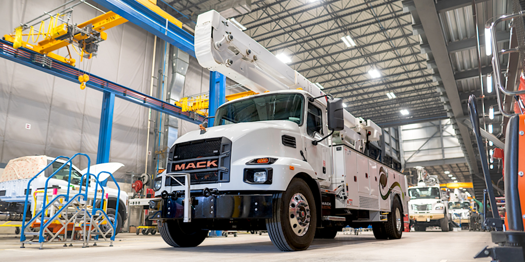Mack Trucks, Terex Utilities partner on electric bucket truck