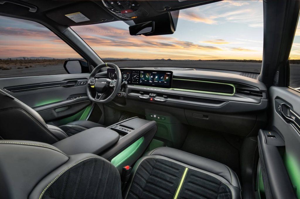 Kia EV9 and EV6 qualify for the $7,500 tax credit — except this trim
