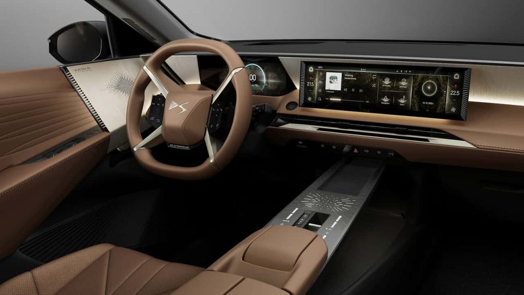 350 hp, 425 mile Stellantis EV SHOULD be the new Chrysler 300